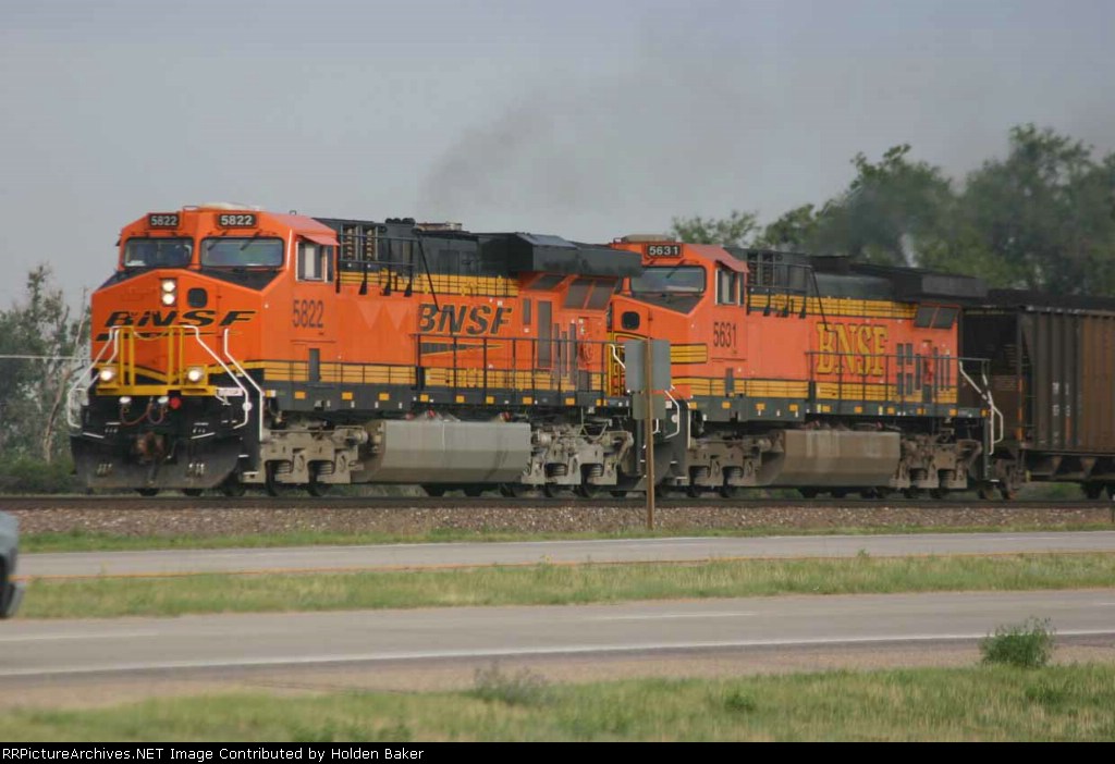 BNSF 5822